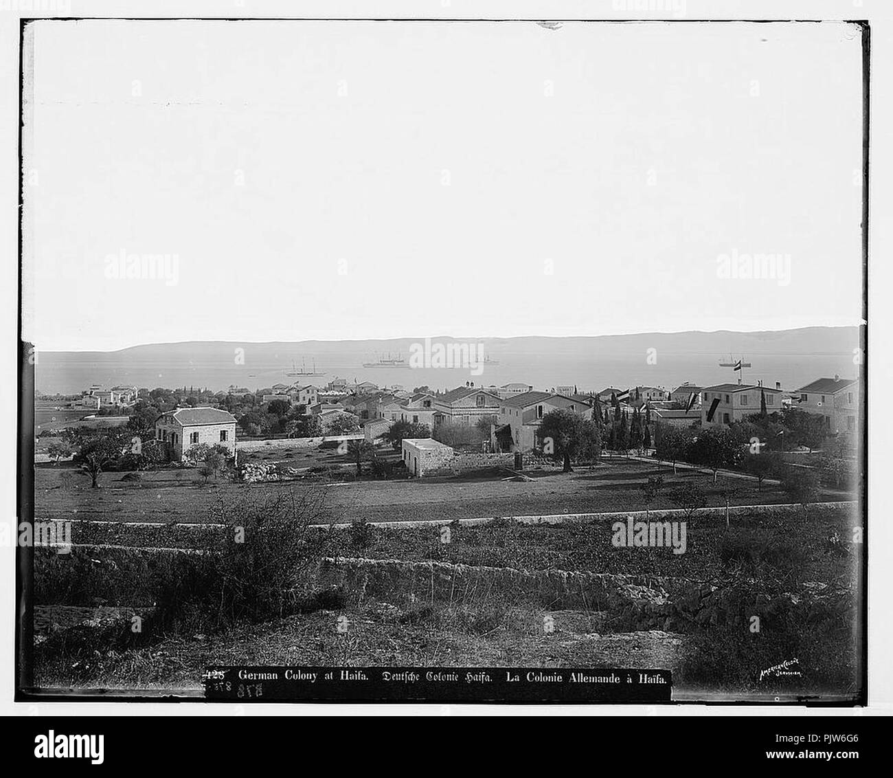 Art artwork colony Black and White Stock Photos & Images - Alamy