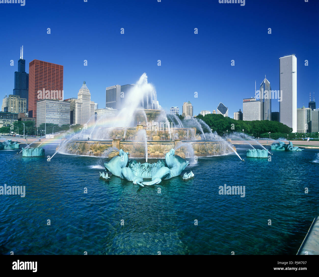 1992 HISTORICAL BUCKINGHAM FOUNTAIN (©EDWARD BENNETT / MARCEL LOYAU ...