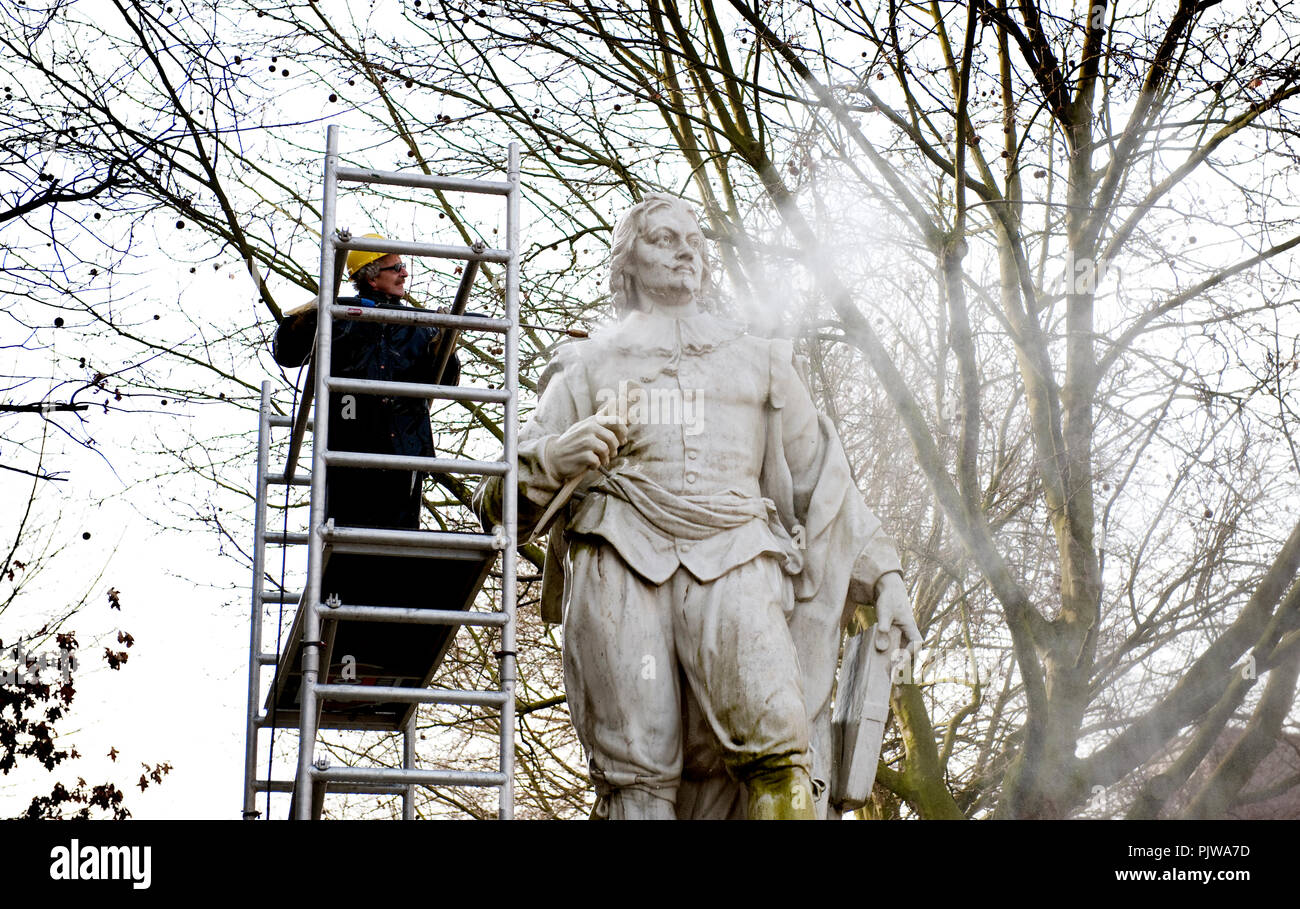 The city cleaning services cleaning the statue of Jacob Jordaens ...