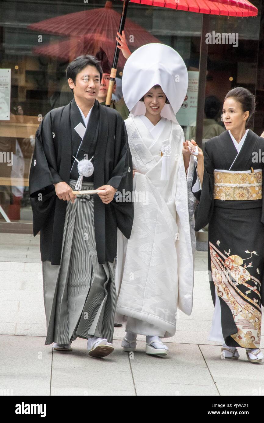 Wedding at Meiji Jingu Shrine in Tokyo Japan Stock Photo - Alamy