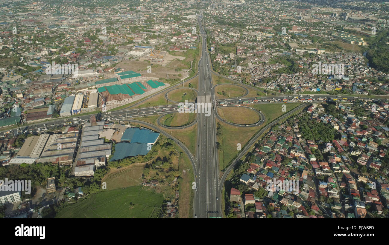 Traffic intersection city manila hi-res stock photography and images ...