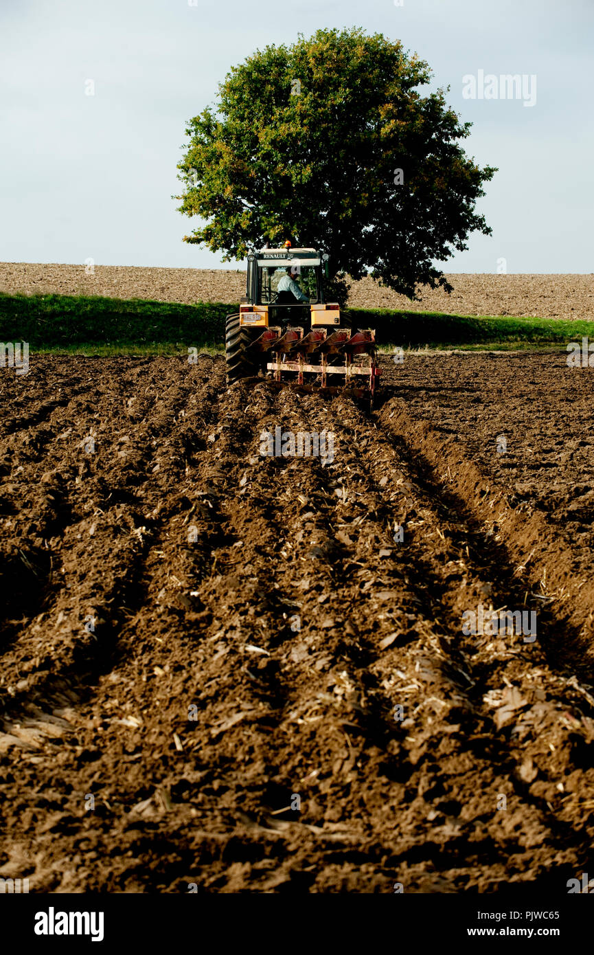 Ploegen hi-res stock photography and images - Alamy