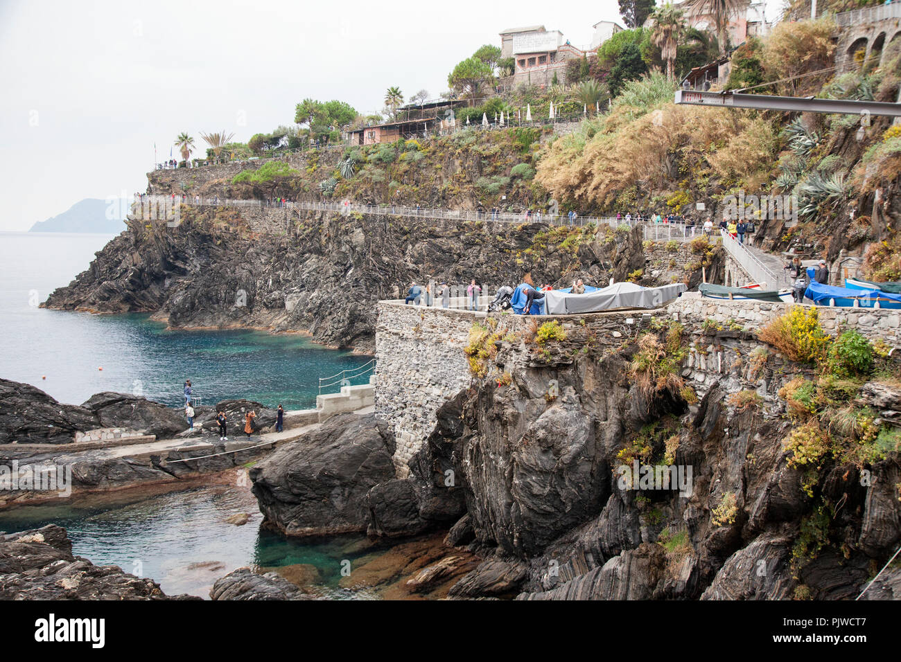 Manarola sea hi-res stock photography and images - Alamy