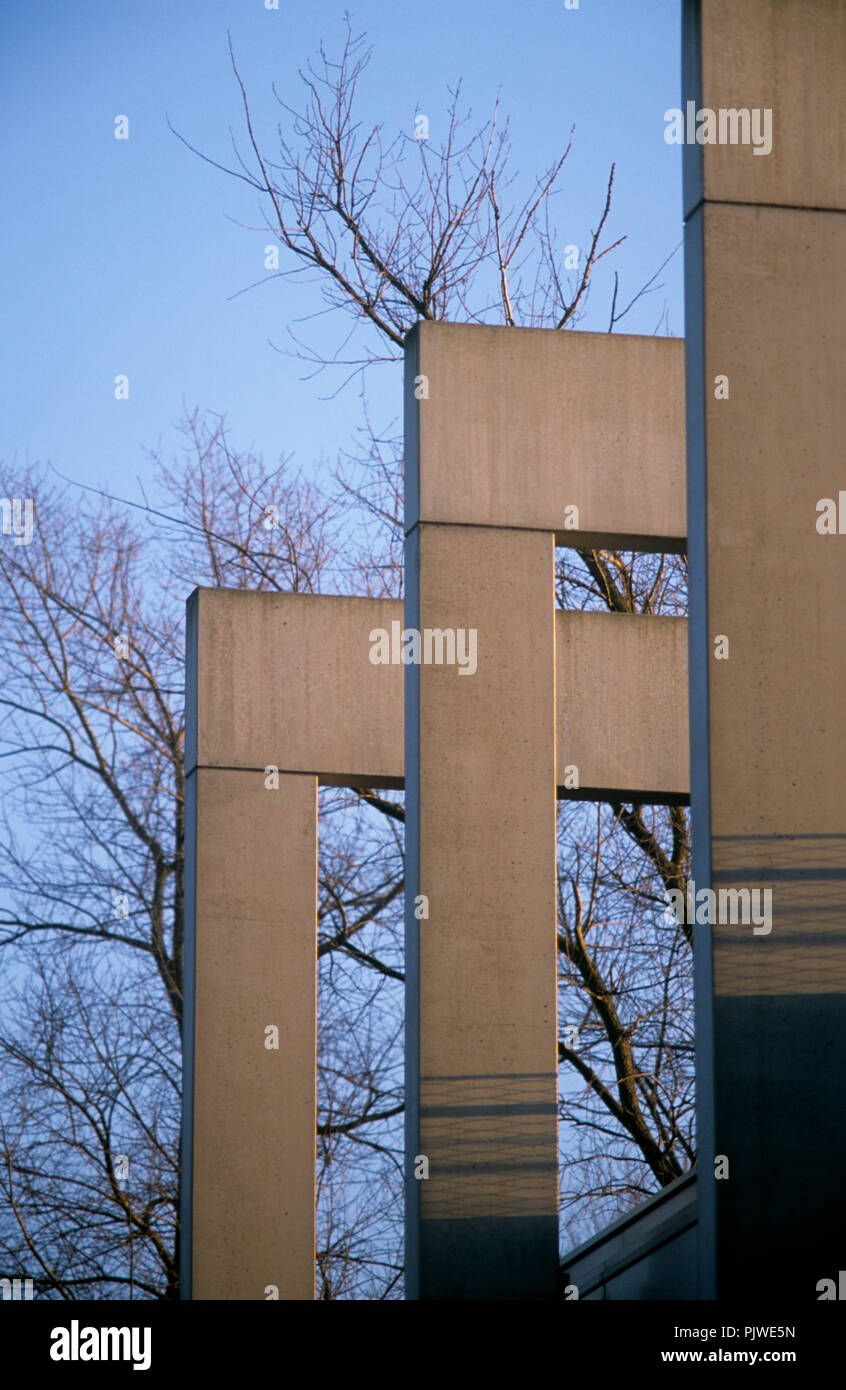 the offices of Structo, a concrete building company, outside Brugge ...
