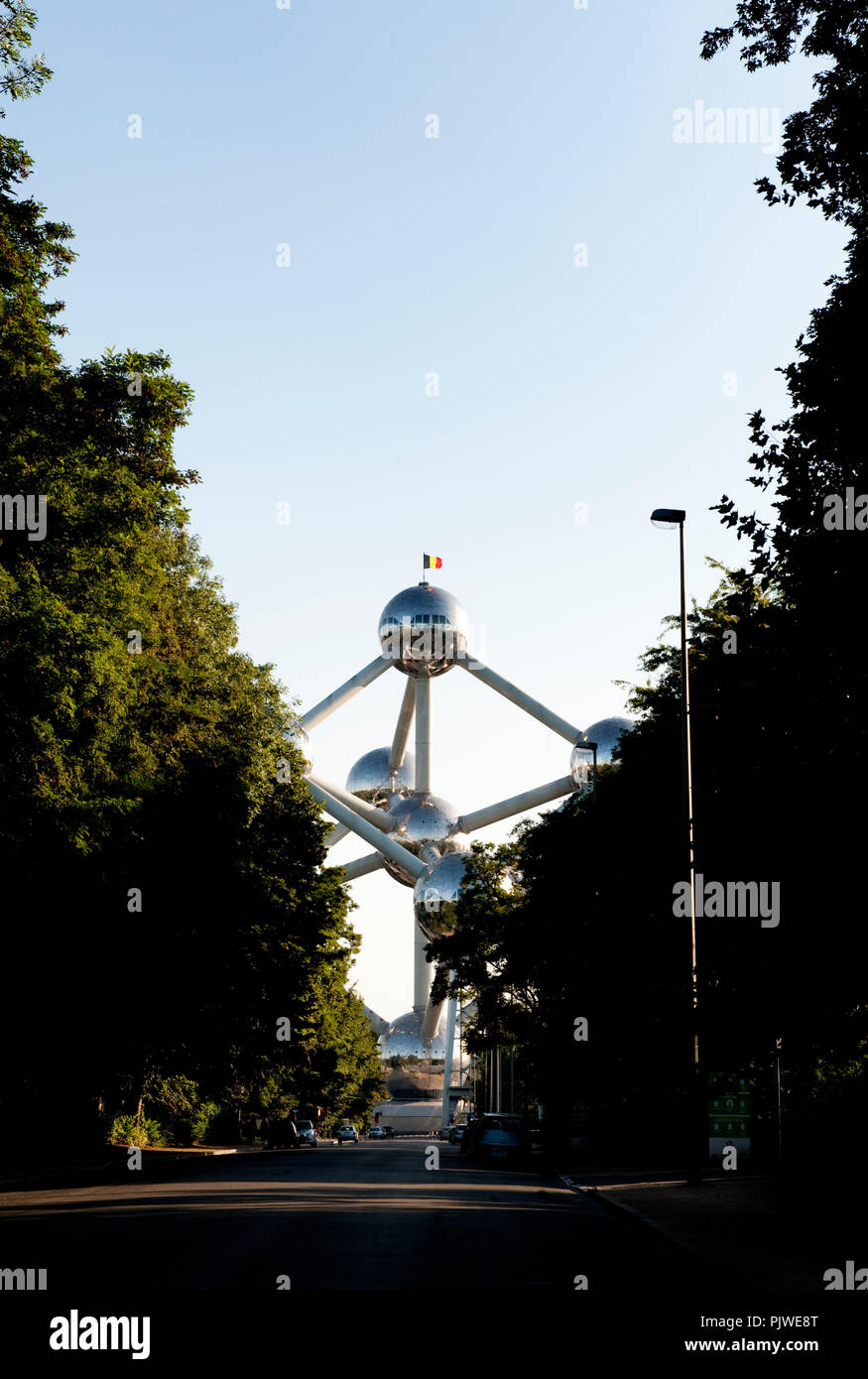 The Atomium monument in Brussels (Belgium, 04/08/2009 Stock Photo - Alamy