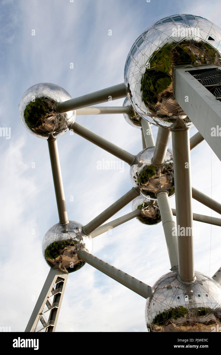 The Atomium monument in Brussels (Belgium, 17/05/2009 Stock Photo - Alamy