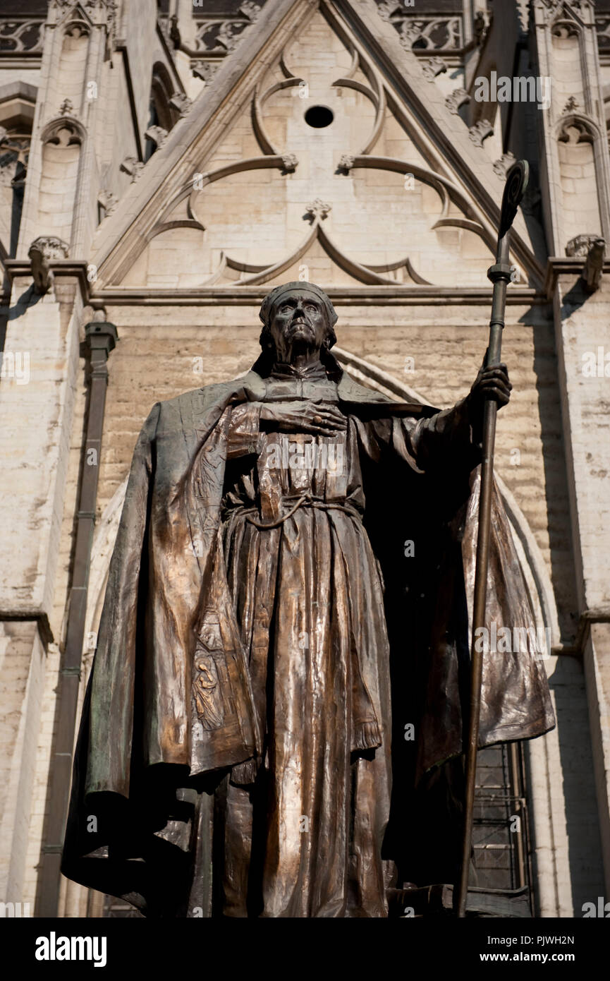 The Cathedral of St. Michael and St. Gudula and the statue of Cardinal ...
