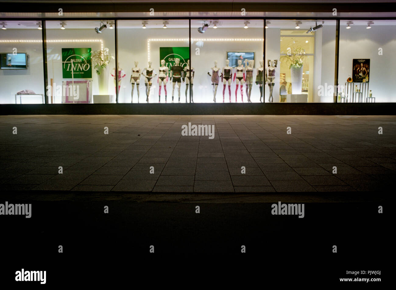 Inno galeria hi-res stock photography and images - Alamy