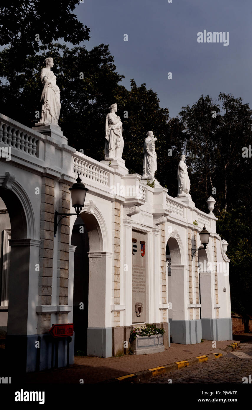 Entrance to the warande hi-res stock photography and images - Alamy