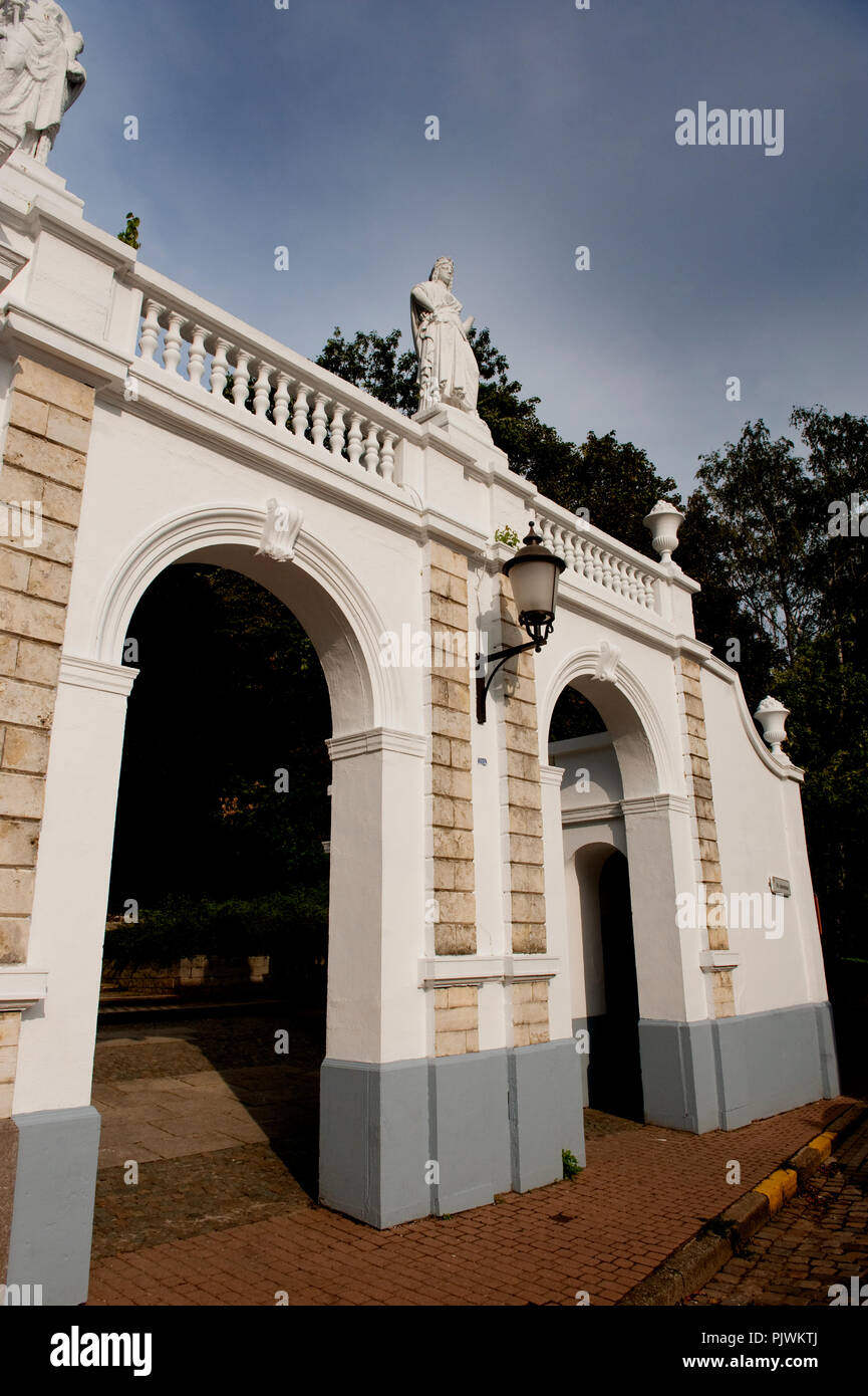 Entrance to the warande hi-res stock photography and images - Alamy