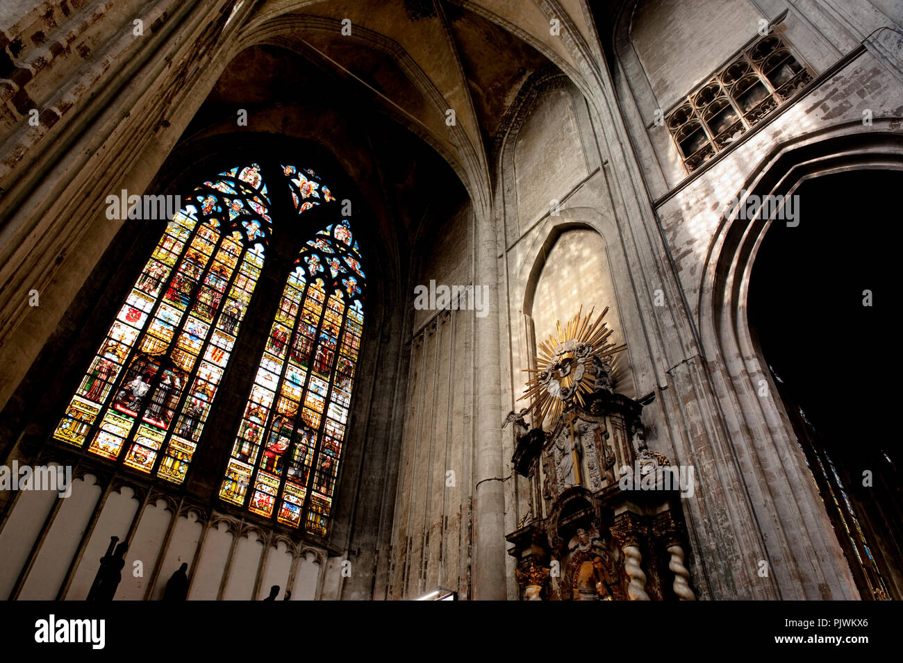 The interior of the St-Sulpitius church in Diest (Belgium, 02/09/2010 ...