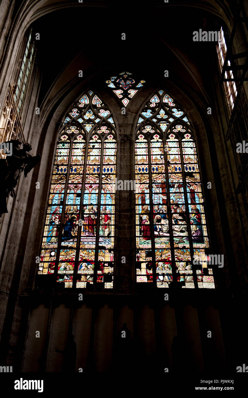 The interior of the St-Sulpitius church in Diest (Belgium, 02/09/2010 ...