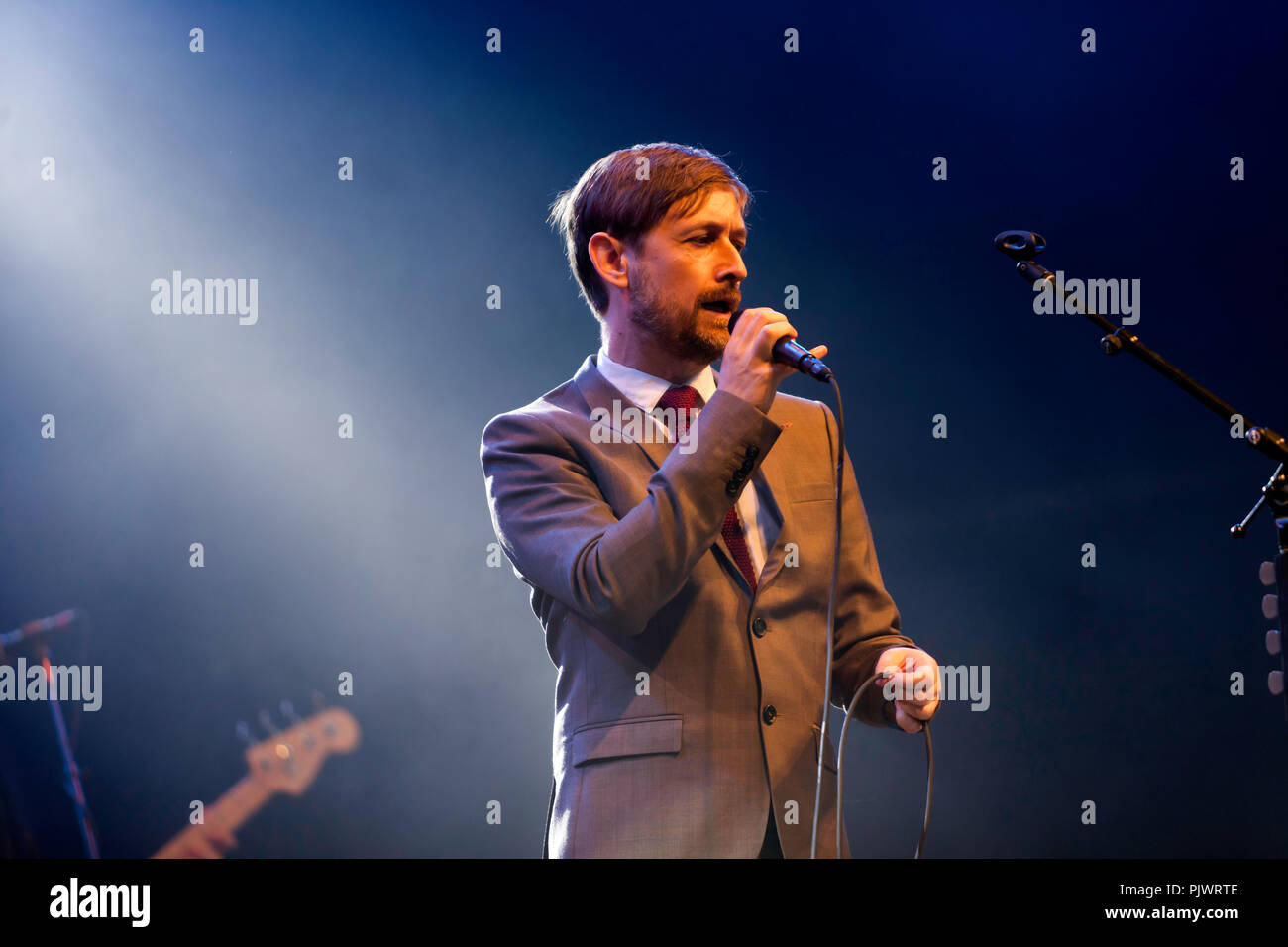 Divine comedy band hi-res stock photography and images - Alamy