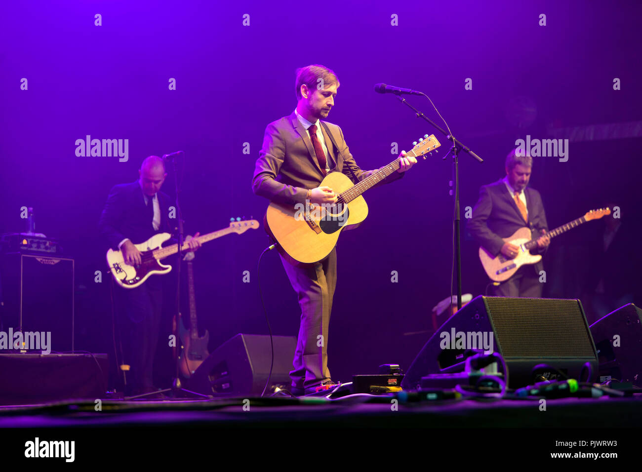 Divine comedy band hi-res stock photography and images - Alamy