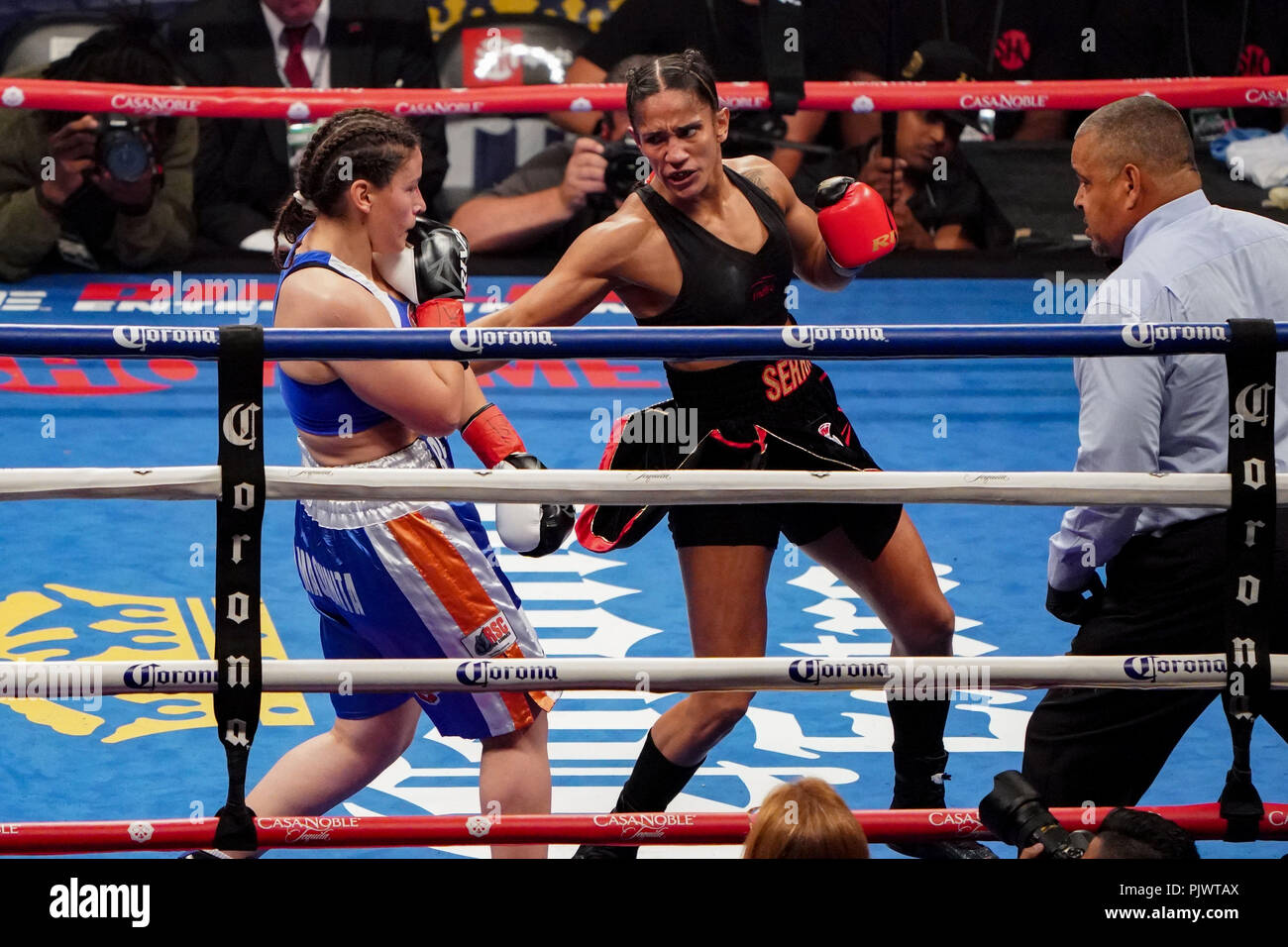Brooklyn, New York, USA. 8th Sep, 2018. AMANDA SERRANO (black trunks ...