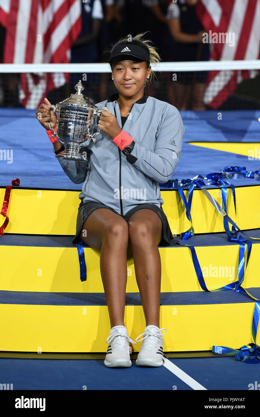 New York, USA. 8th September 2018. Naomi Osaka poses with the ...