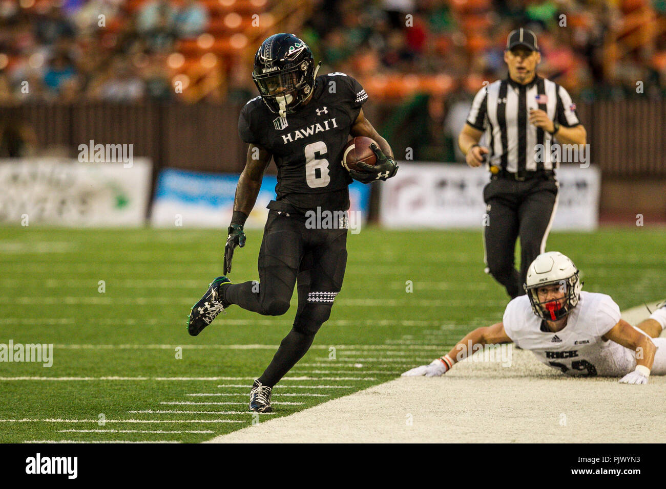 Aloha football stadium honolulu hawaii hi-res stock photography and ...