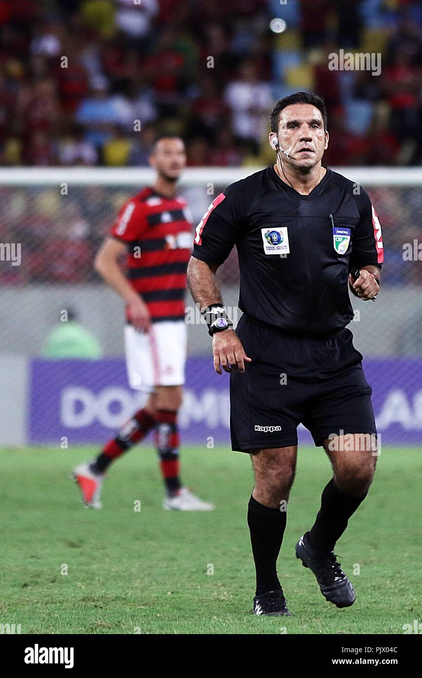 Rio De Janeiro, Brazil. 08th Sep, 2018. Referee Leandro Bizzio Marinho ...