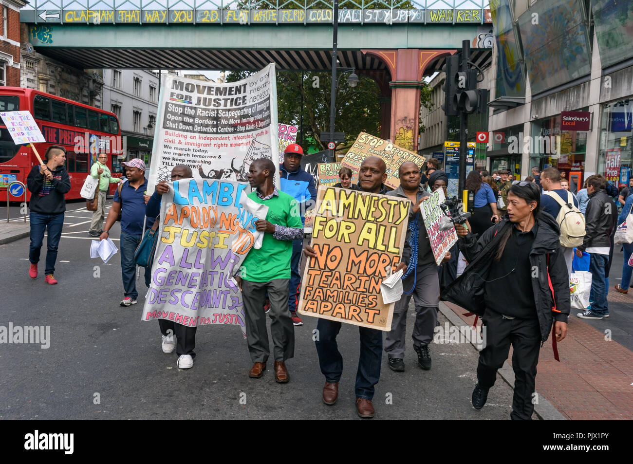Families of the windrush generation hi-res stock photography and images ...