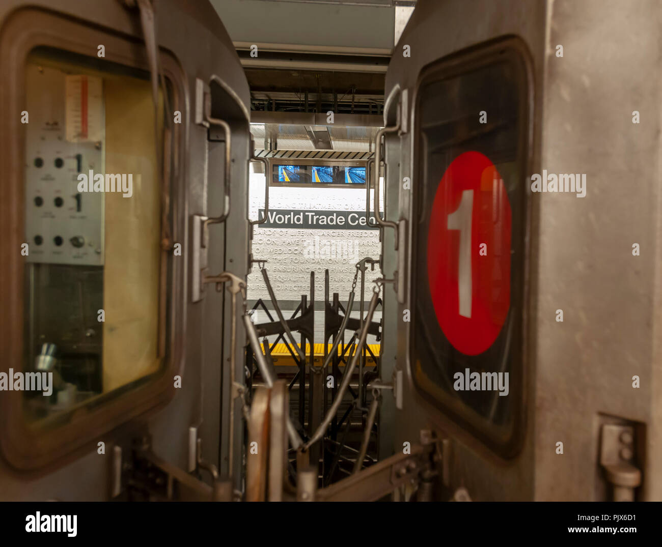 8 1 2001 hi-res stock photography and images - Alamy