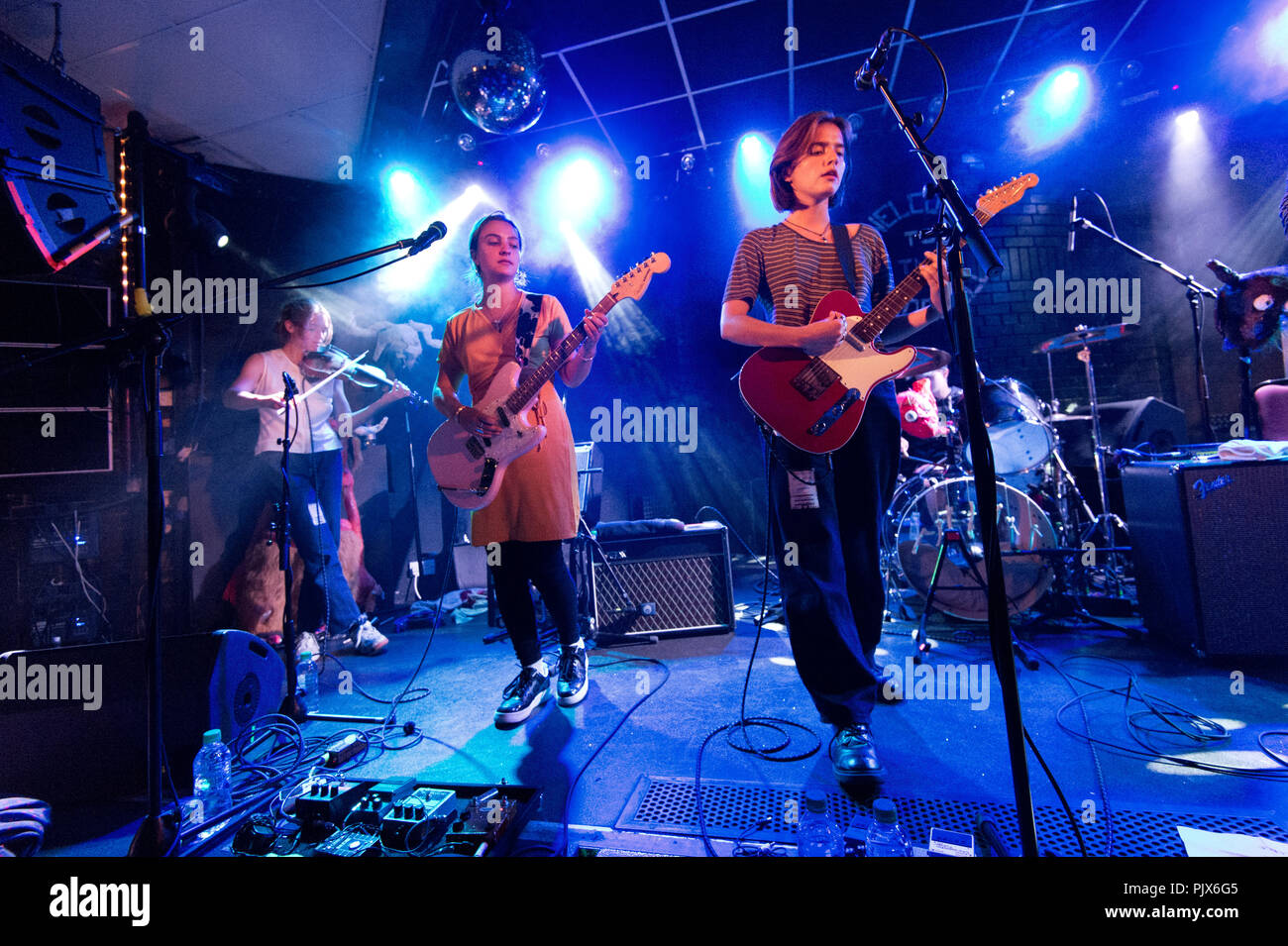 Goat girl band hi-res stock photography and images - Alamy