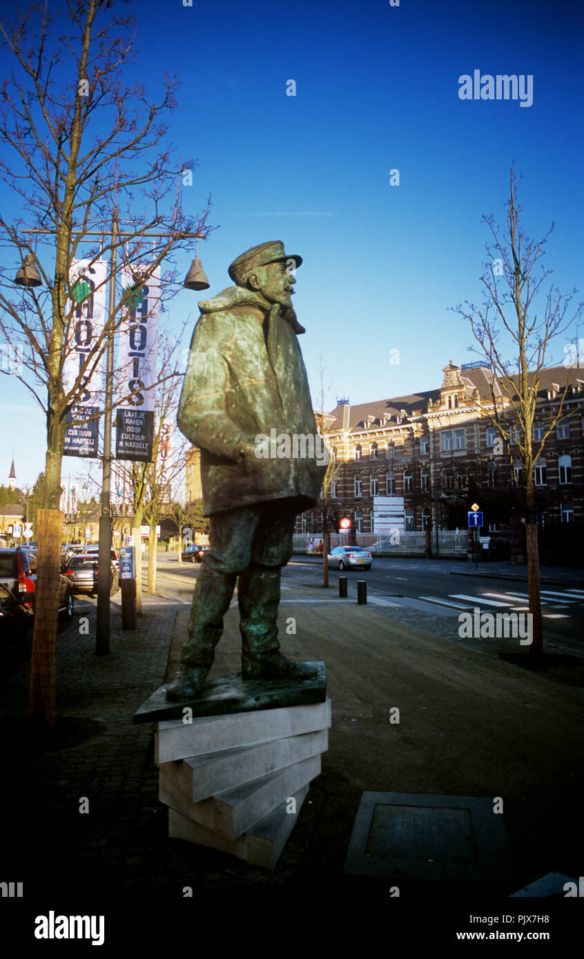 Statue of Adrien de Gerlache in the Guffenslaan in Hasselt (Belgium, 09 ...