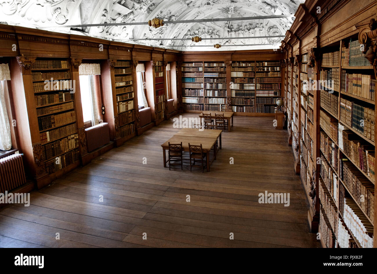 Inside the historic library of the "Abdij van Park" Parc Abbey in ...