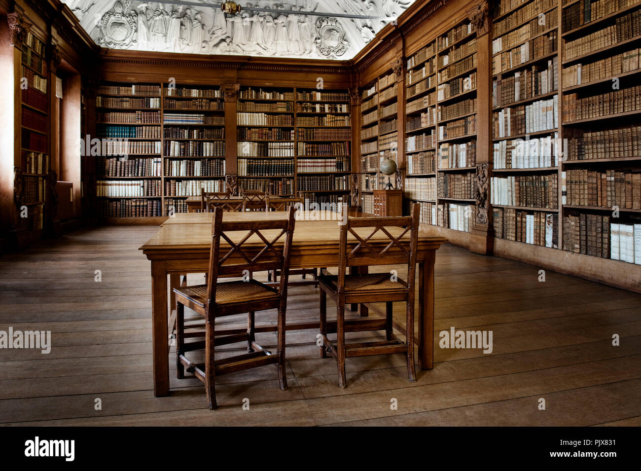 Inside the historic library of the "Abdij van Park" Parc Abbey in ...