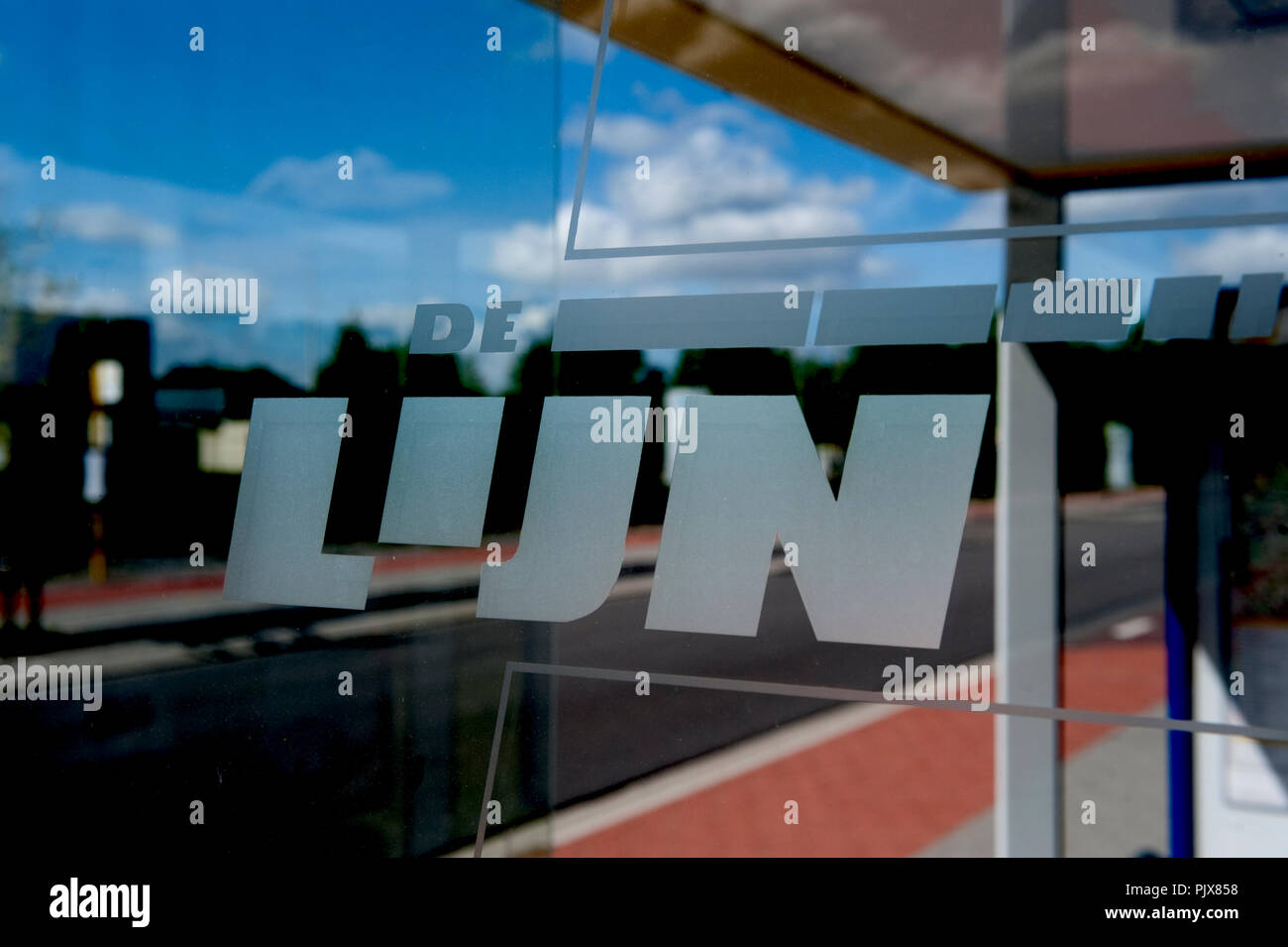 Buskot hi-res stock photography and images - Alamy