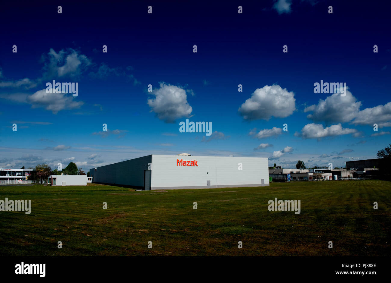 Yamazaki mazak europe hi-res stock photography and images - Alamy
