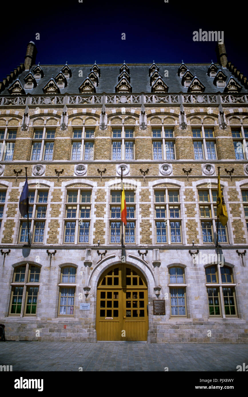 the Grote Markt, main square in Ypres with the Cloth Hall (Belgium, 11 ...