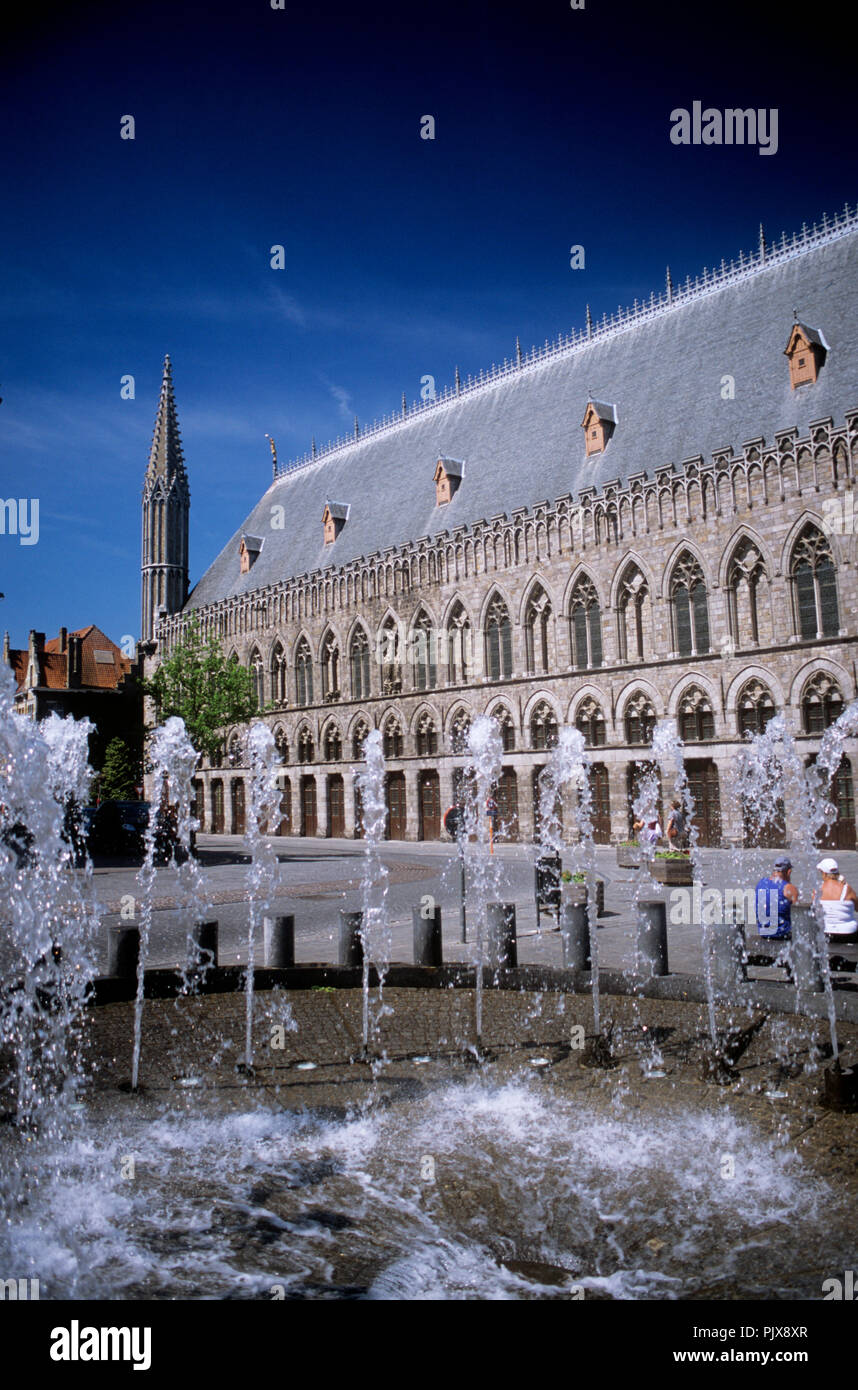 Belfry and lakenhalle hi-res stock photography and images - Alamy