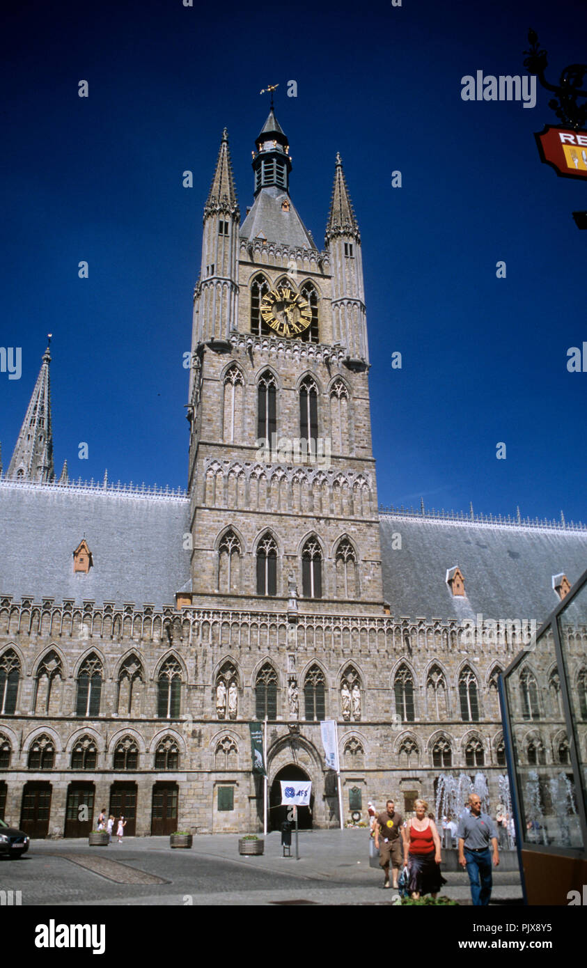 Belfry and lakenhalle hi-res stock photography and images - Alamy