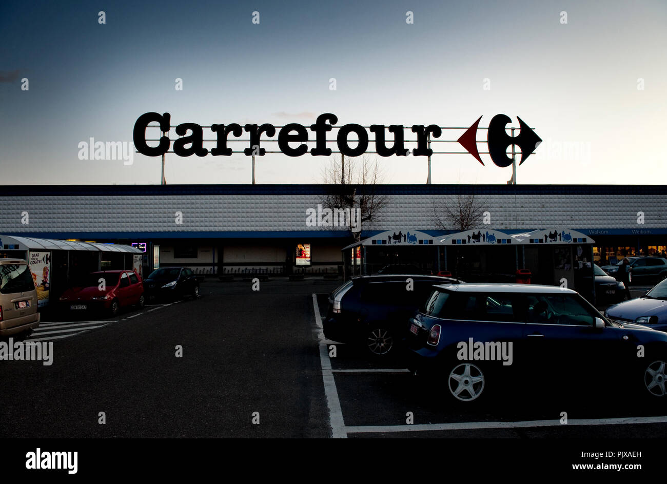 Supermarkt carrefour hi-res stock photography and images - Alamy