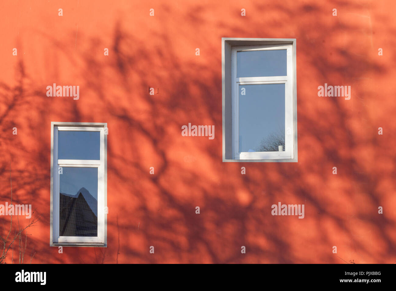 Windows firewall hi-res stock photography and images - Alamy