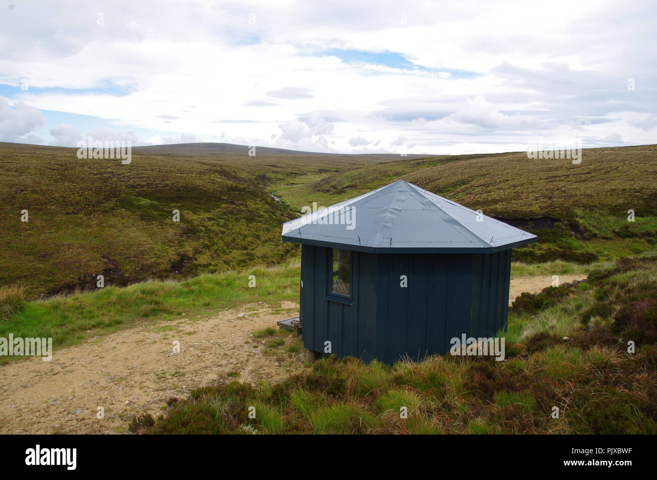 Trail shelters hi-res stock photography and images - Alamy