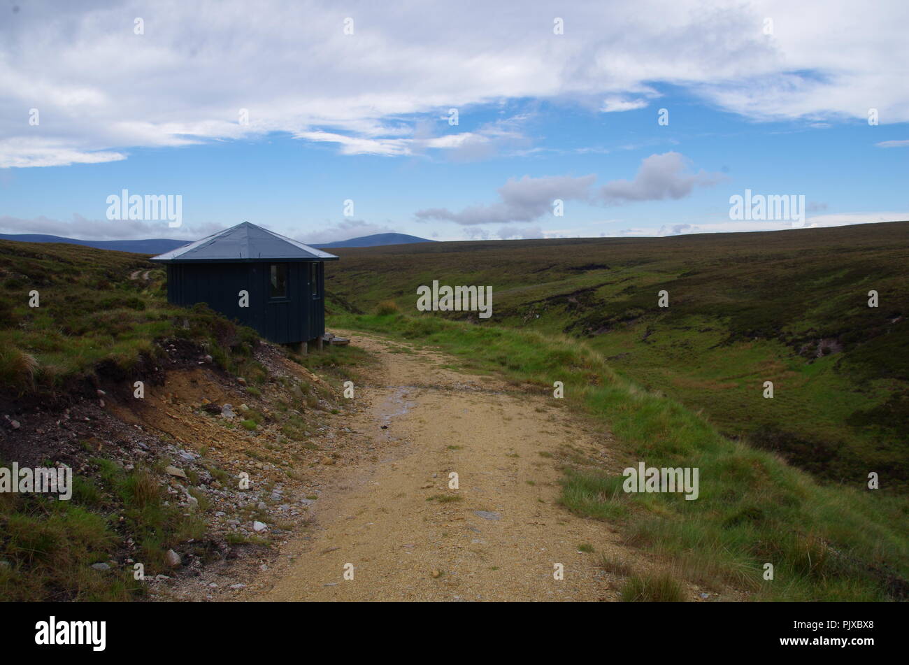 Hike shelter hut bothy hi-res stock photography and images - Alamy