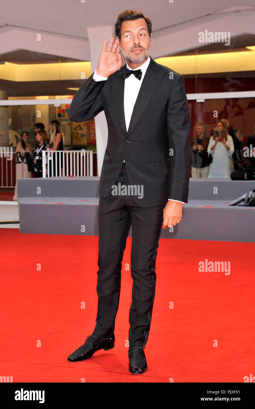 Laurent Lafitte attending the 'Un People et Son Roi / One Nation, One ...