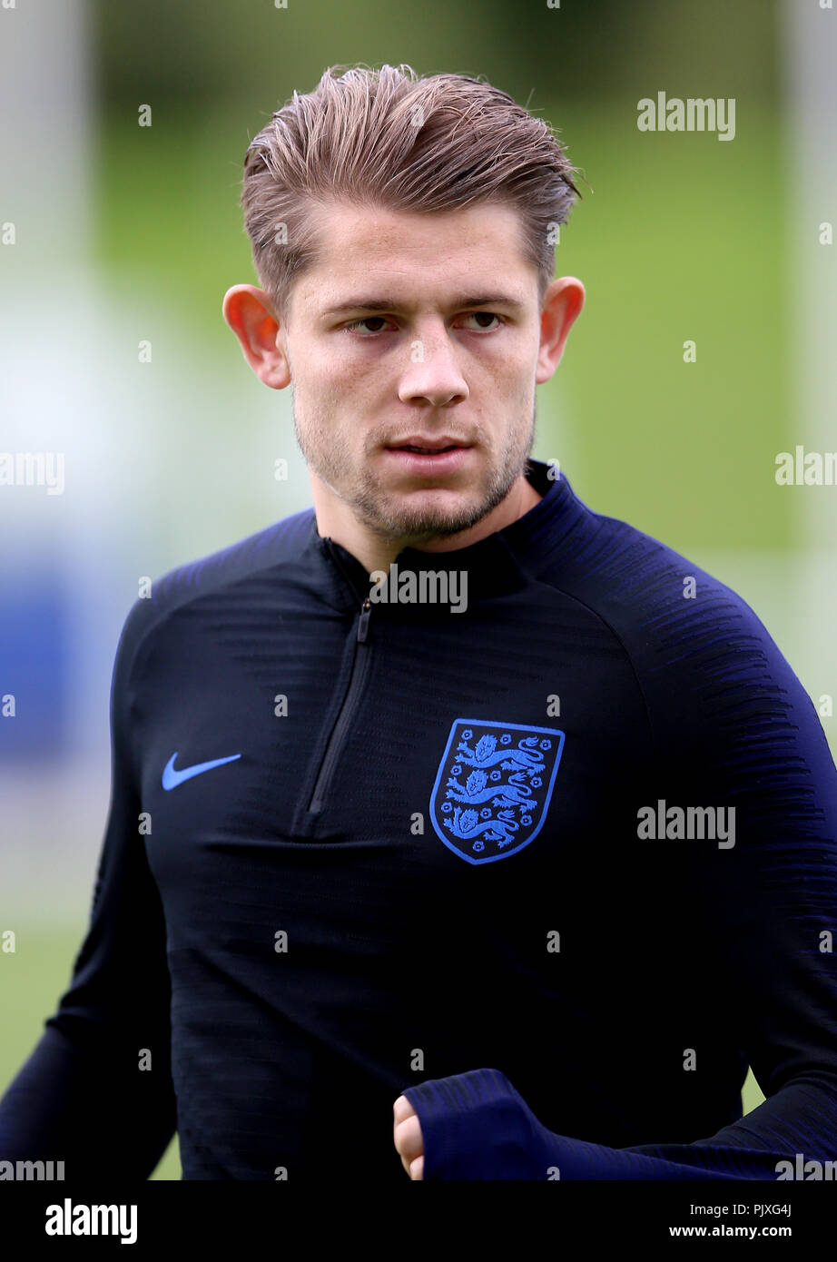 James tarkowski england training hi-res stock photography and images ...
