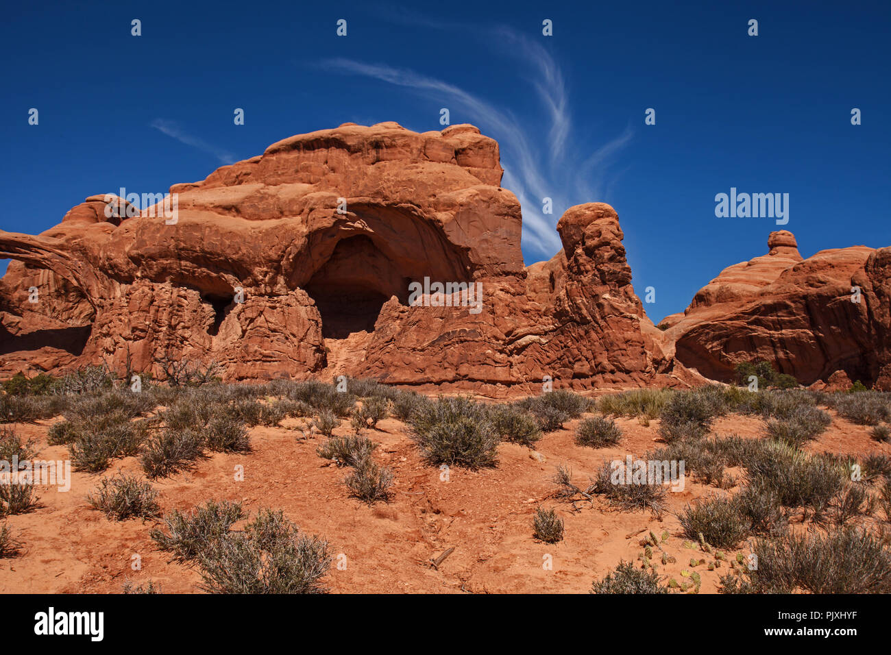Double arch rock formation hi-res stock photography and images - Alamy