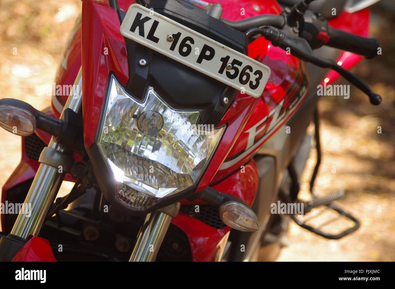 Yamaha Fz White With Red