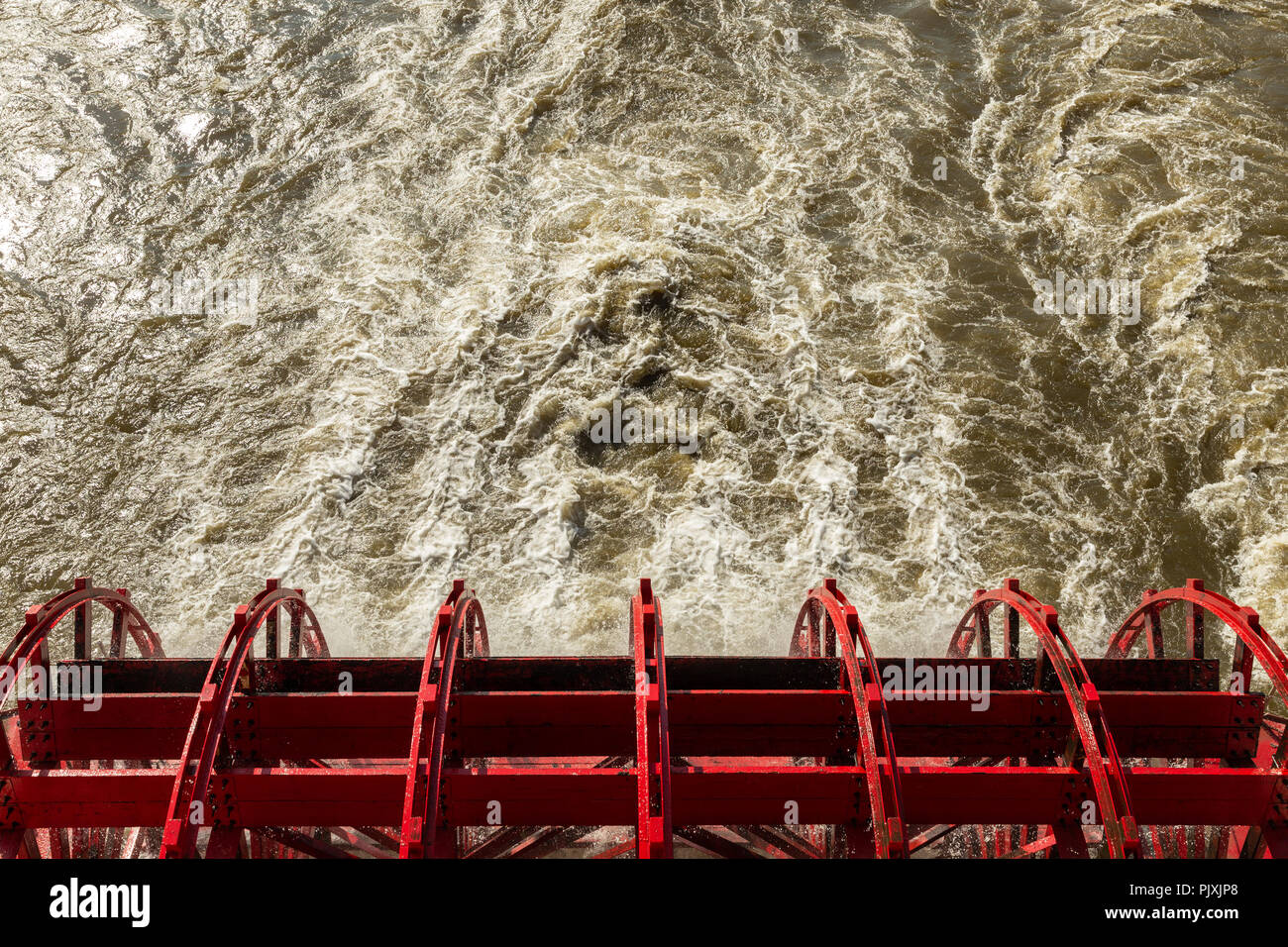 Red paddlewheel hi-res stock photography and images - Alamy