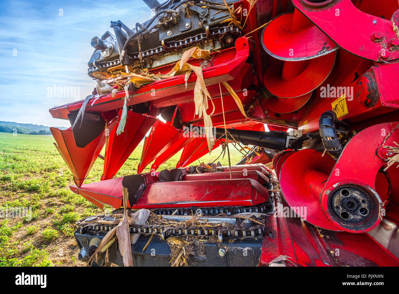Combine harvester 'corn head cutter' for maize and sunflowers - France ...