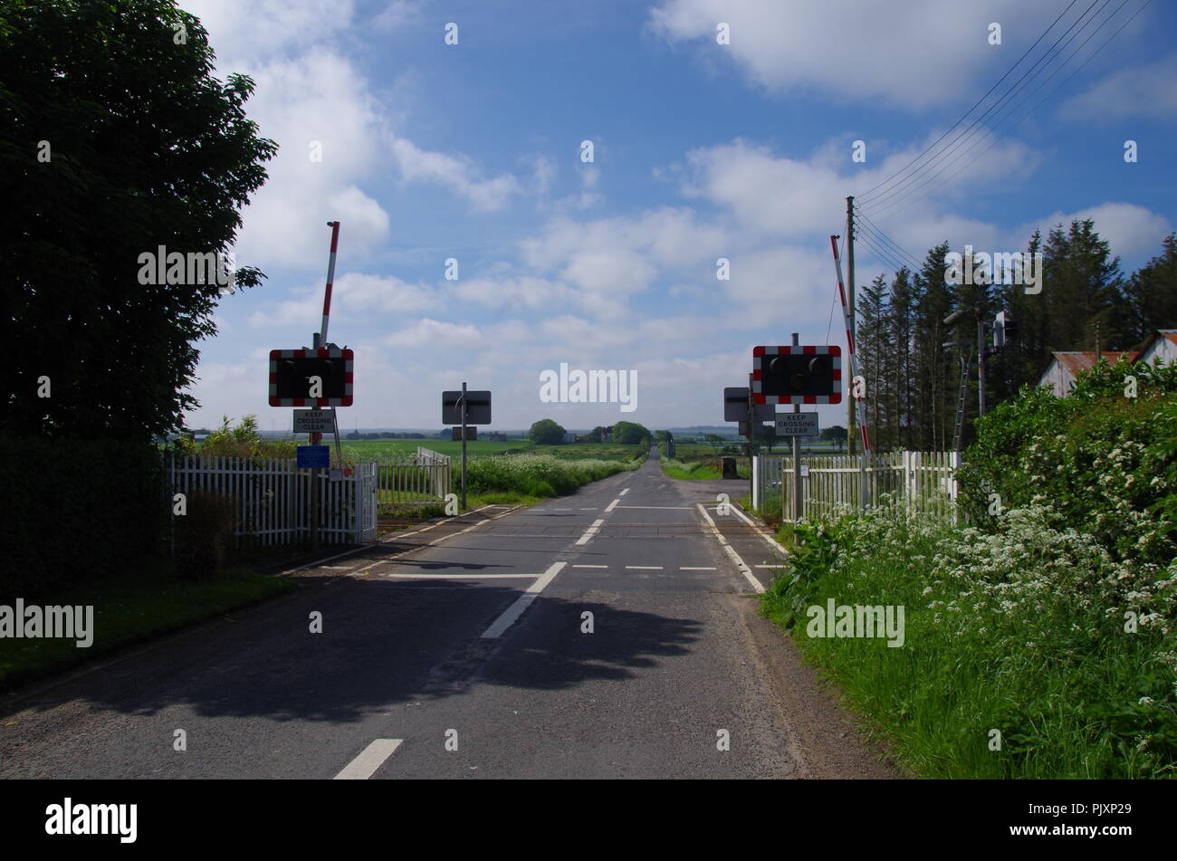 Watten level crossing. John o' groats (Duncansby head) to lands end ...