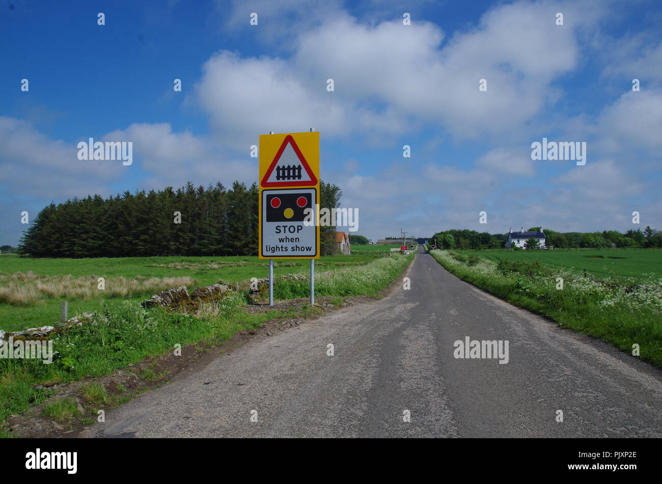 Watten level crossing hi-res stock photography and images - Alamy