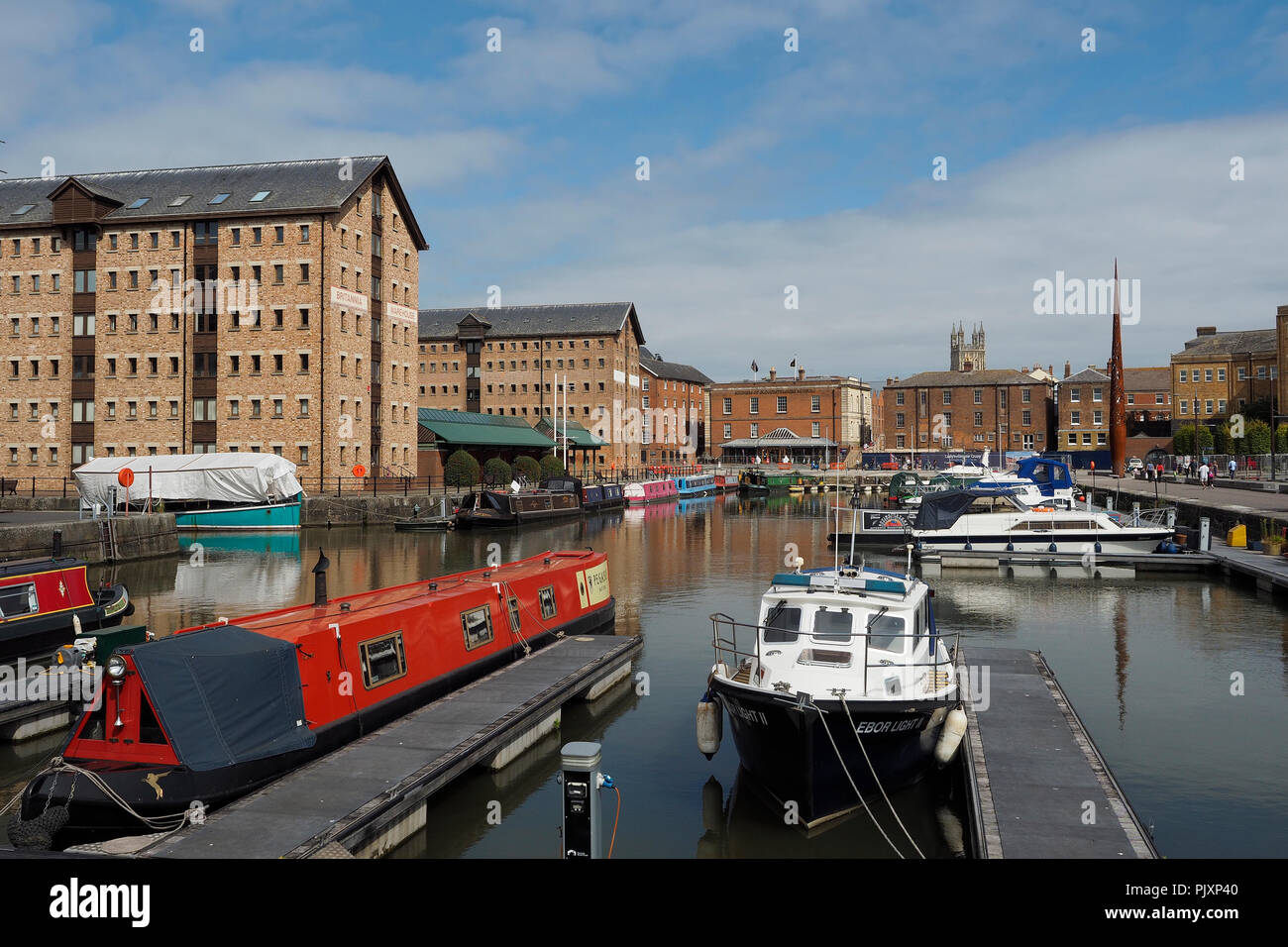 Regeneration of gloucester docks hi-res stock photography and images ...