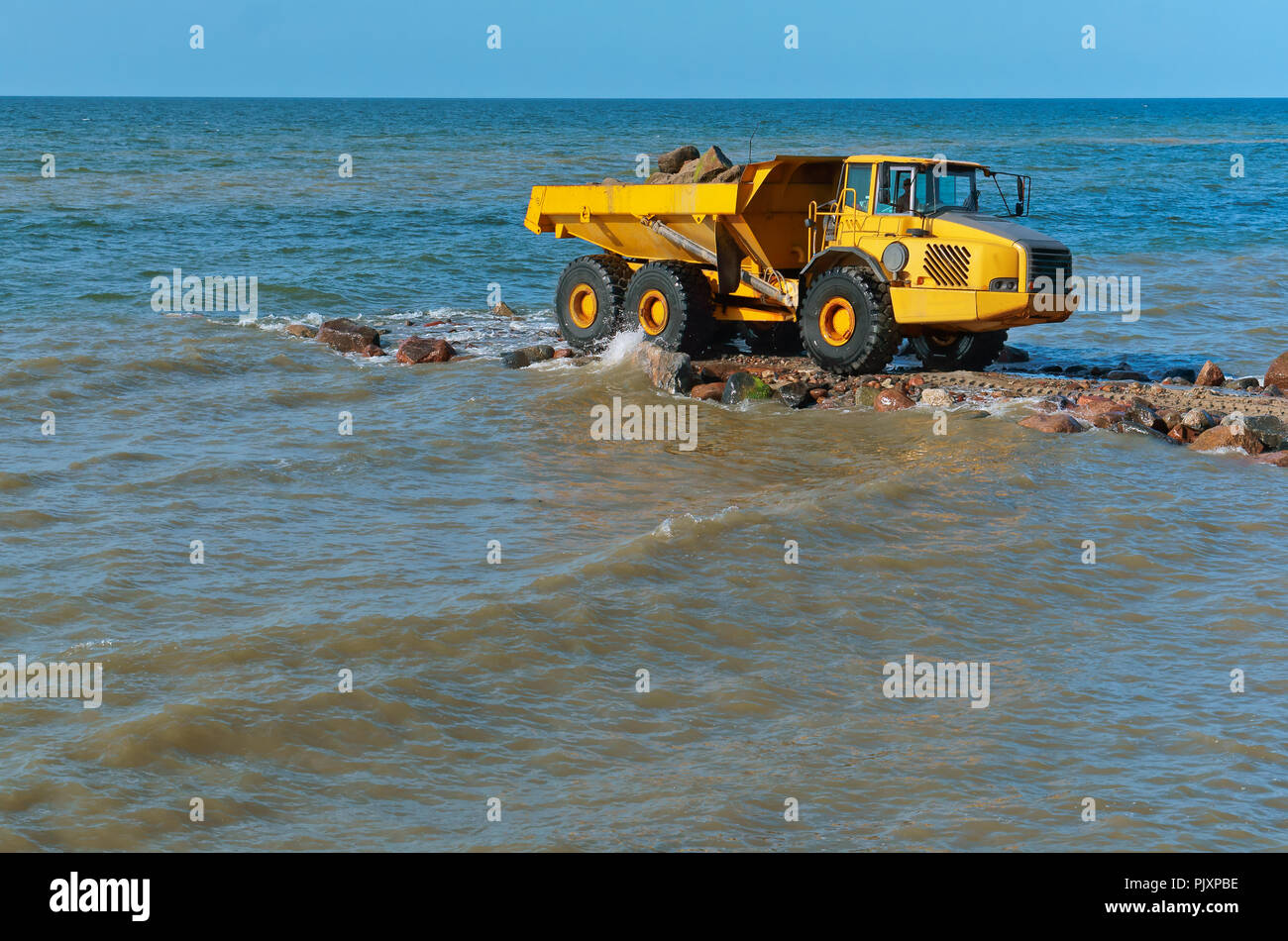 Sea Wall Construction Stock Photos & Sea Wall Construction Stock Images ...