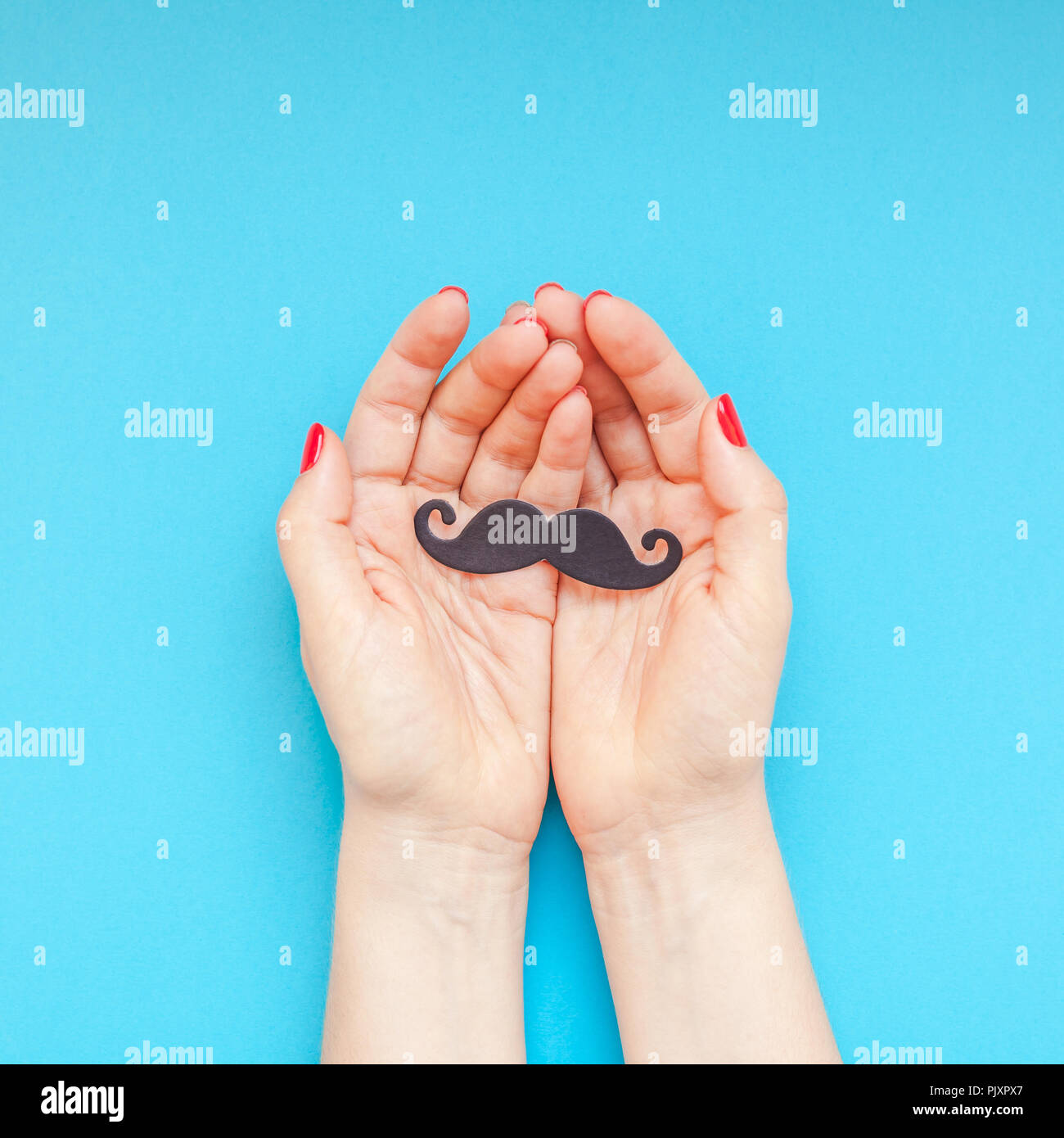 Creative square flatlay top view retro black paper photo booth props ...