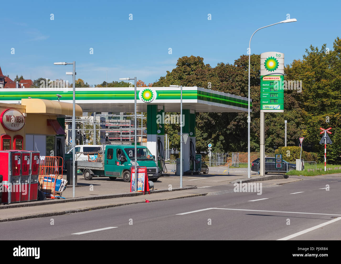 Bp plc hi-res stock photography and images - Alamy