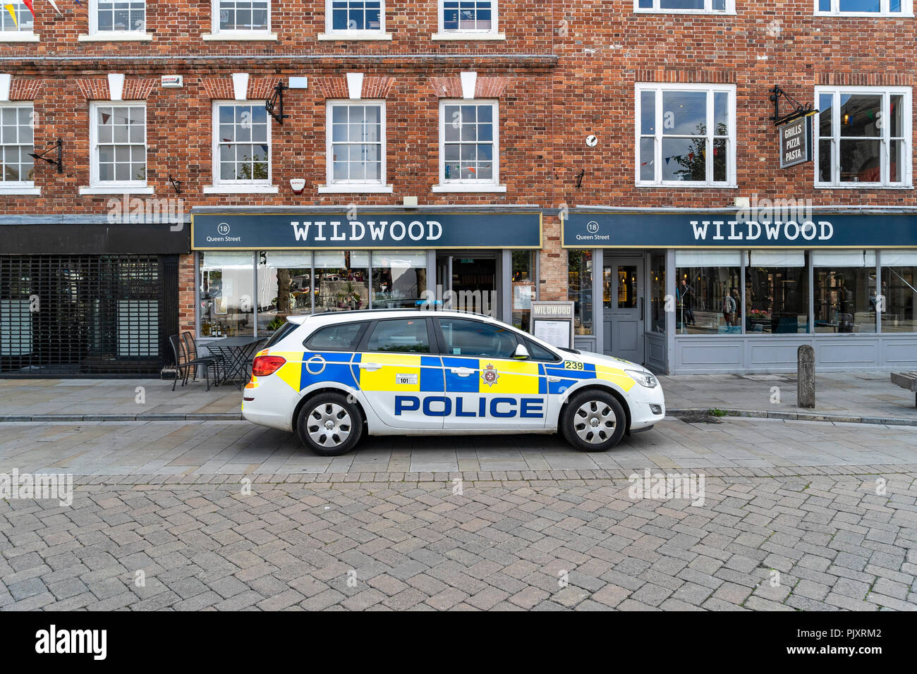 Uk police car hi-res stock photography and images - Alamy